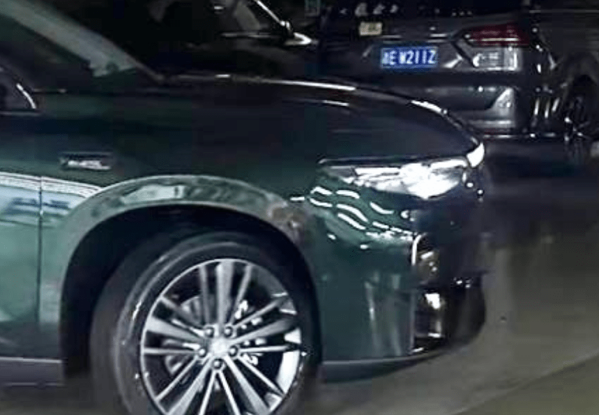 零跑C16实车现身，气势不输理想L8，配2.4C快充，或17万起？_搜狐汽车_搜狐网