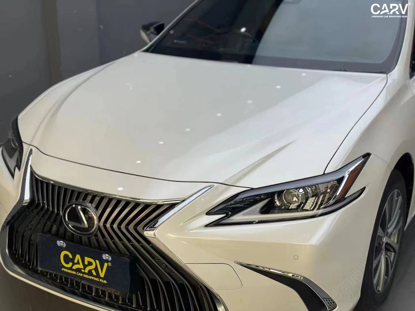 雷克萨斯ES300h卡孚改色膜白金液态金属白，定格个性姿态_搜狐汽车_搜狐网