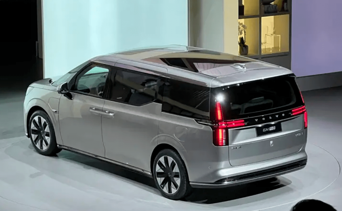 沃尔沃EM90上市，81.8万元起售，史上最贵纯电MPV实力如何？_搜狐汽车_搜狐网