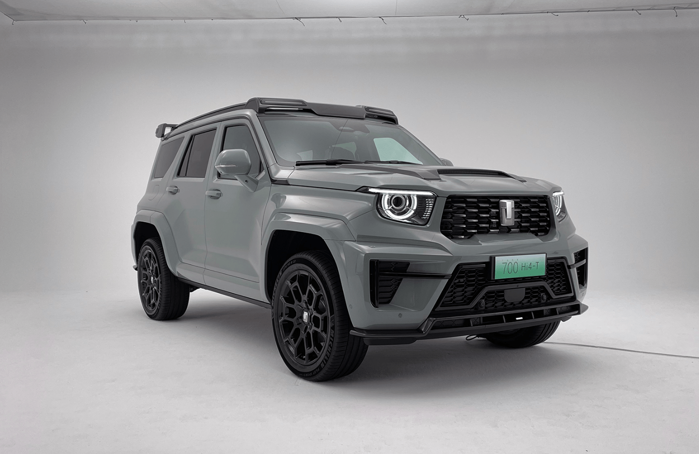 坦克700 Hi4-T实车亮相，配碳纤维套件+空气悬架，零百加速5s级_搜狐汽车_搜狐网