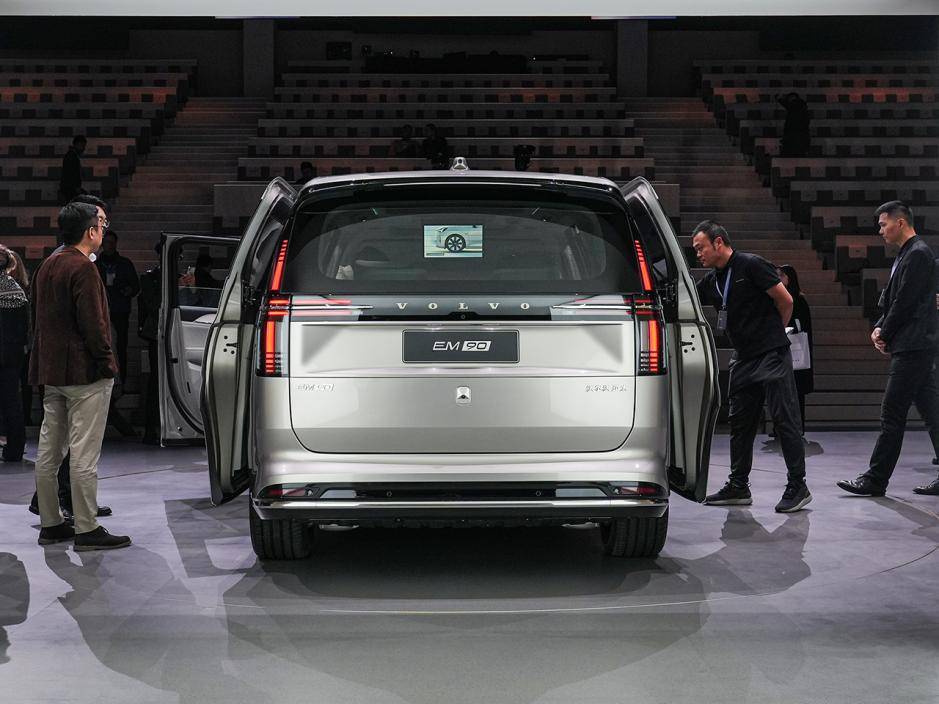 售价81.8万元，沃尔沃首款纯电豪华MPV EM90正式上市_搜狐汽车_搜狐网