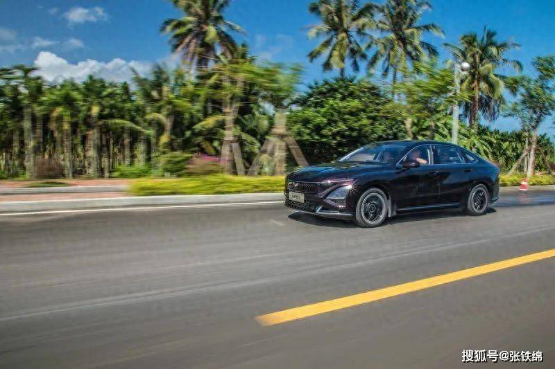 百公里油耗3.98L，五菱首款轿车星光将于广州车展开始预售_搜狐汽车_搜狐网