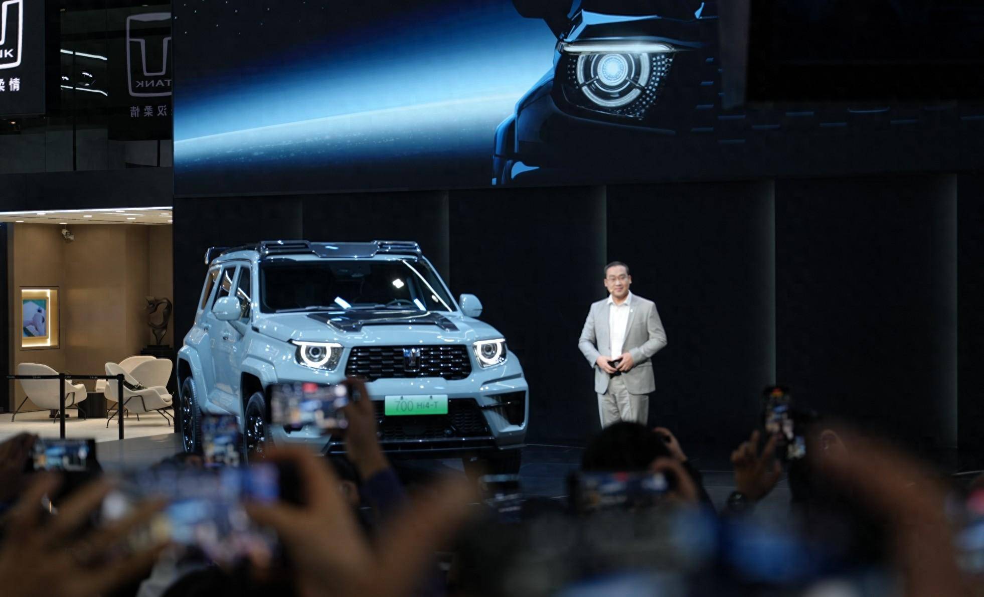 超酷超大超硬派 坦克700 Hi4-T首发限定版 3.0T混动 预售70万！_搜狐汽车_搜狐网