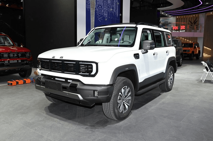全新北京越野BJ40预售价公布：17.98万起，是高还是低？_搜狐汽车_搜狐网