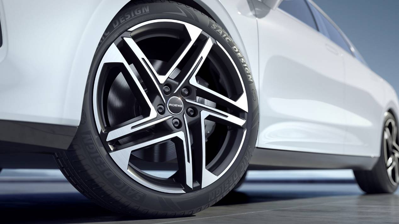 荣威不再摆烂，荣威D7 EV亮相， B级大空间，14.38万元起，真香！_搜狐汽车_搜狐网