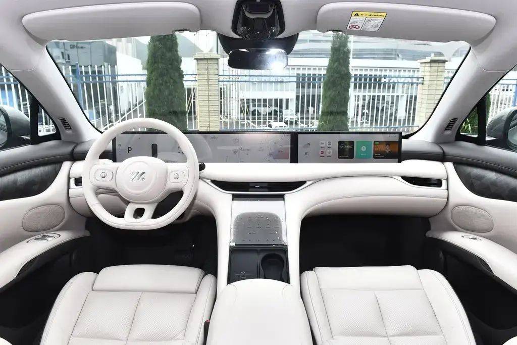 华为遇上上汽，智己LS6与问界M7谁更值得期待？_搜狐汽车_搜狐网