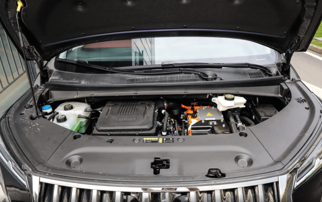 对比腾势D9 DM-i，传祺E9空间小配置低，还值得入手吗_搜狐汽车_搜狐网