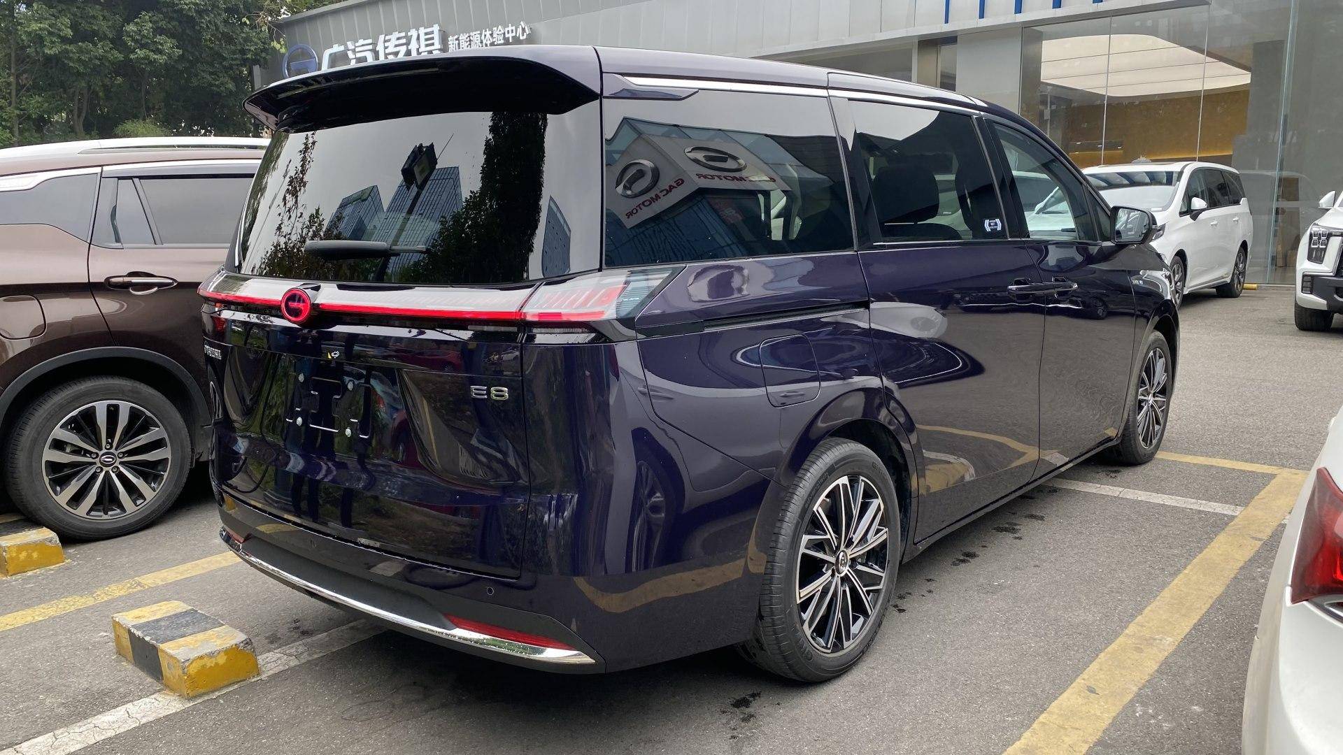 移动大平层、纯电续航150km，传祺E8把新能源家用MPV算是玩明白了_搜狐汽车_搜狐网