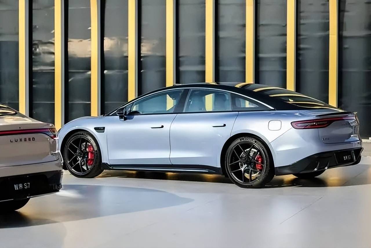 智界S7上市 24.98万起 最高续航855km_搜狐汽车_搜狐网