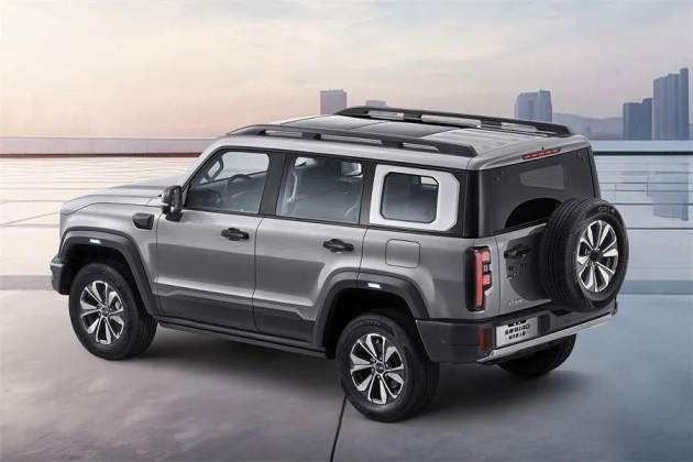 都是2.0T+8AT 全新BJ40城市猎人版与坦克300谁更值得选？_搜狐汽车_搜狐网