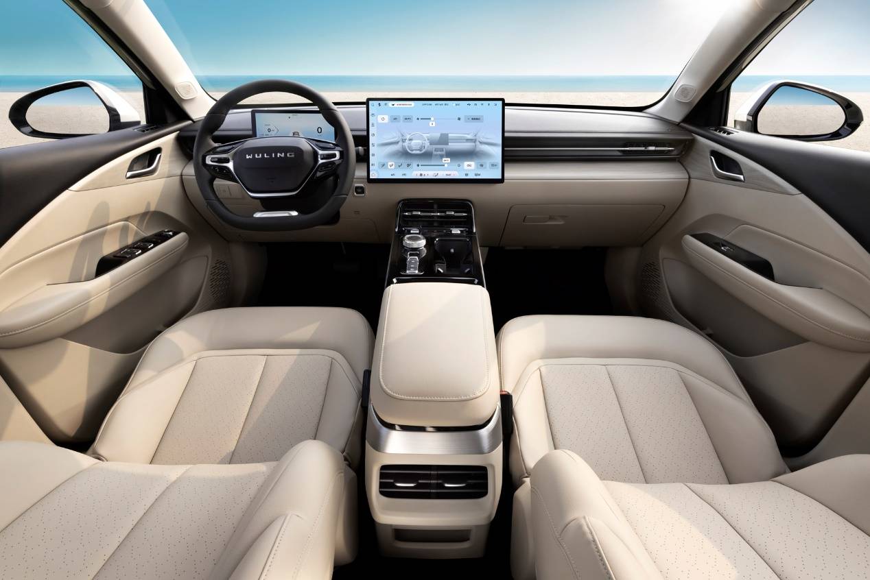 3.98L油耗1100km续航，五菱星光新车上市，现场交车火爆_搜狐汽车_搜狐网