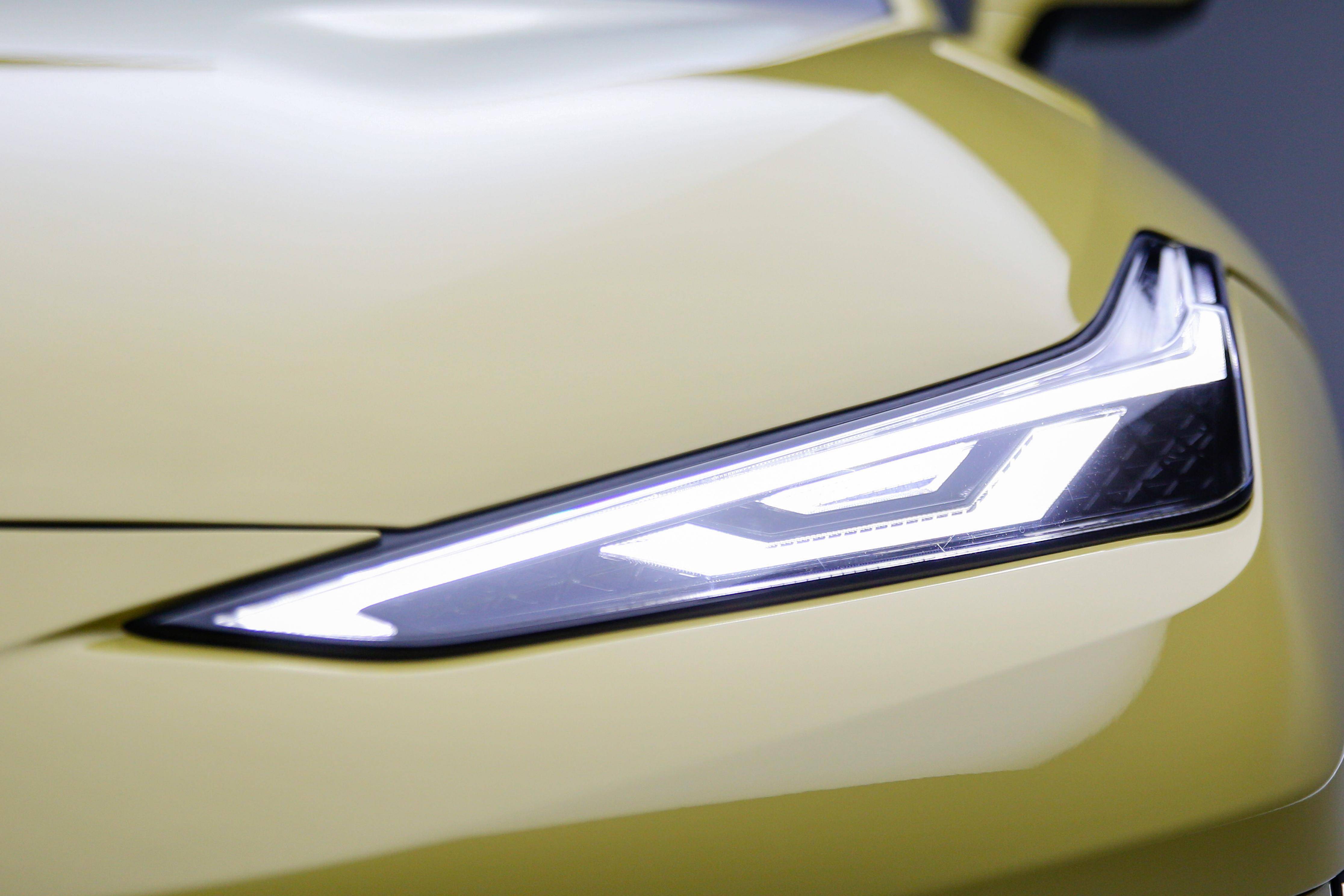 支持800V超充，配45英寸8K屏，银河E8预售价18.8万起竞争力如何？_搜狐汽车_搜狐网