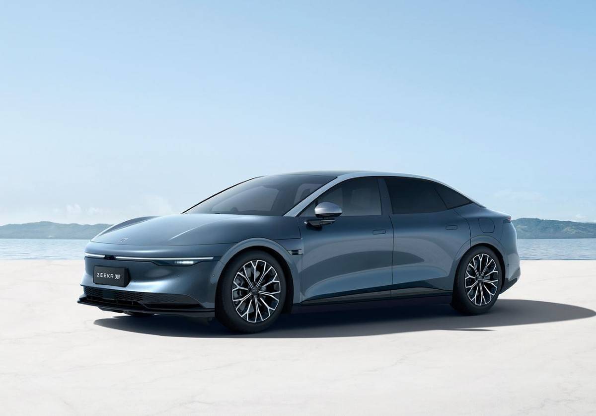 同为SEA架构+8295芯片，极氪007和银河E8会相互成就还是内耗？_搜狐汽车_搜狐网