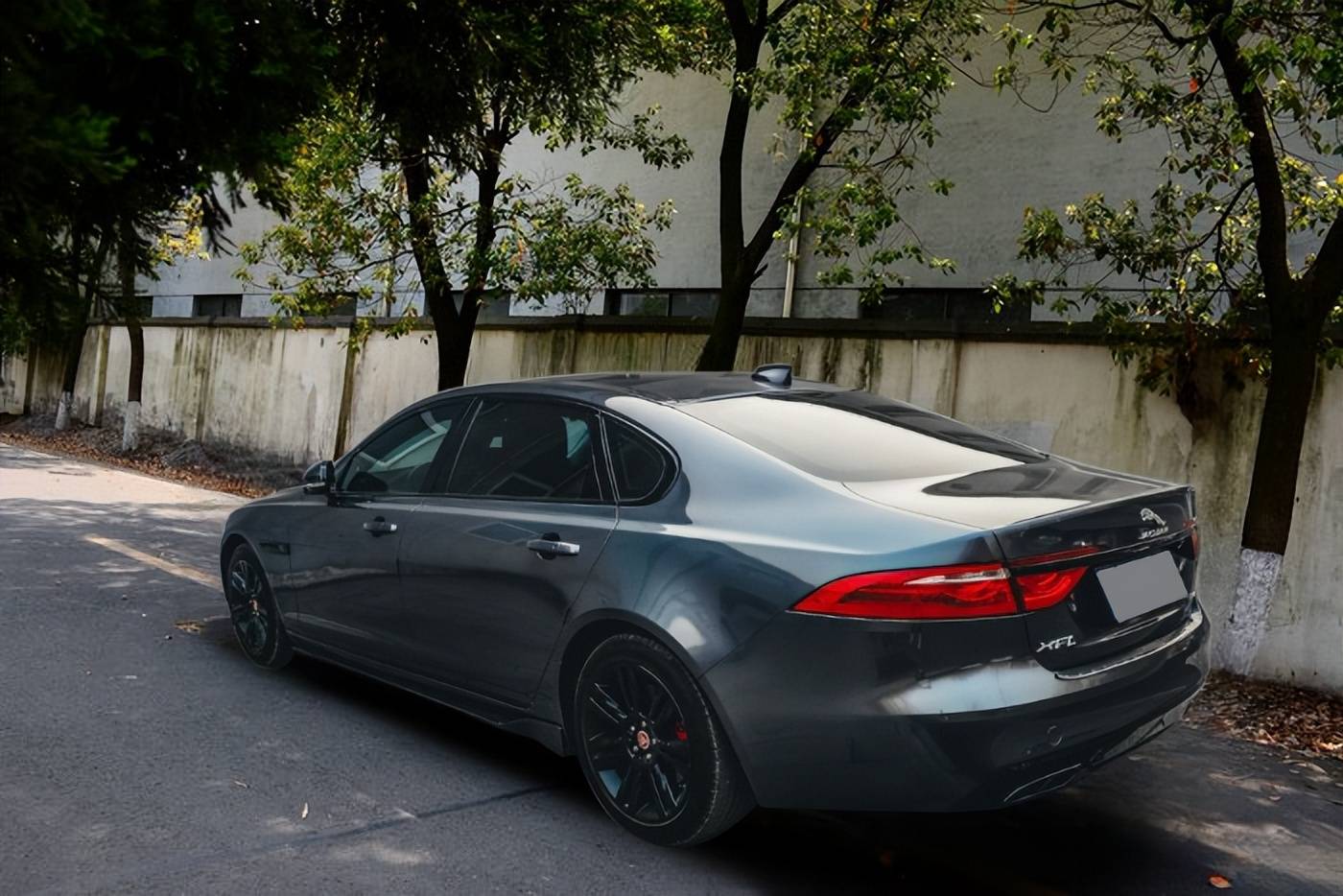 捷豹XFL与凯迪拉克CT6都很独特，谁更符合你的胃口？_搜狐汽车_搜狐网