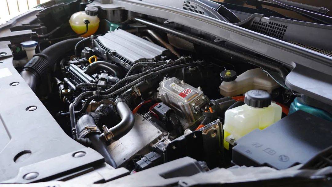 皓瀚DH-i旗舰版：电子后视镜、AR-HUD、一键弹射，只要13.69万元_搜狐汽车_搜狐网