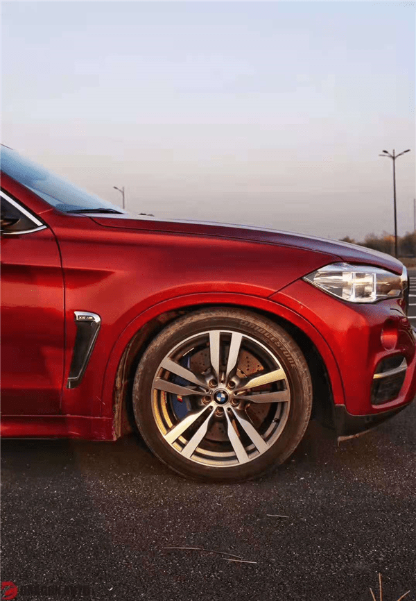 李洋介绍宝马X6新款AIRBFT气动避震舒适为主低趴越野两不误_搜狐汽车_搜狐网