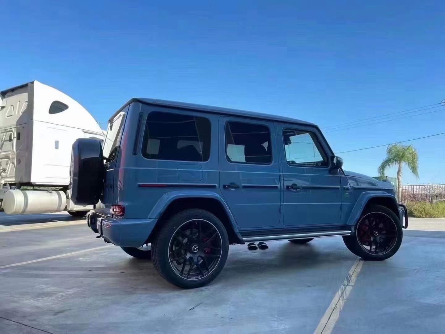 天津港中汇名车 | 罕见瓷器蓝21款奔驰G63现车实拍-搜狐大视野-搜狐新闻