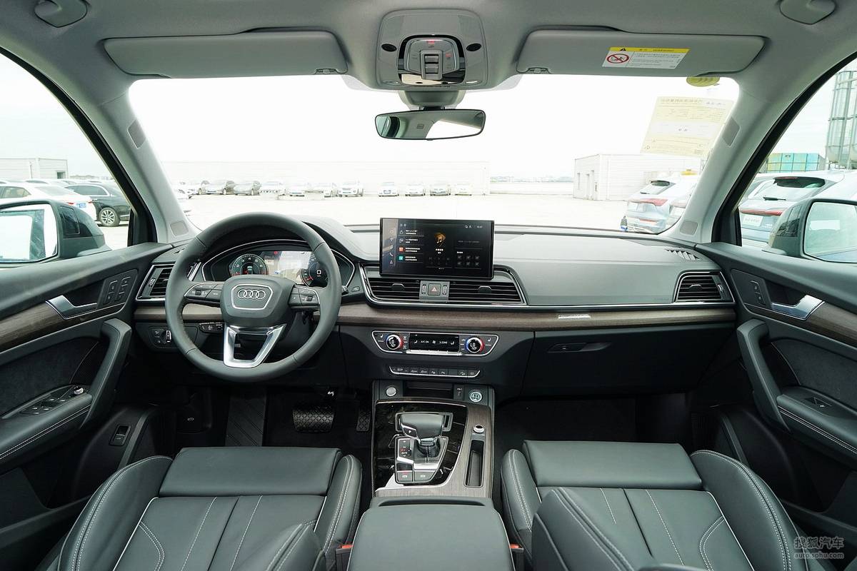试车日志 | 还是那个务实的豪华SUV 史哥体验新款奥迪Q5L_搜狐汽车_搜狐网