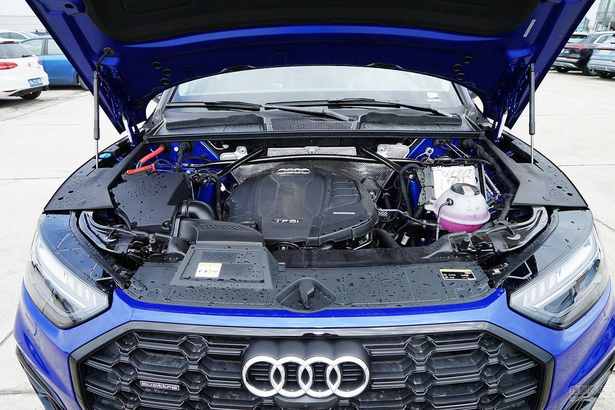 试车日志 | 还是那个务实的豪华SUV 史哥体验新款奥迪Q5L_搜狐汽车_搜狐网
