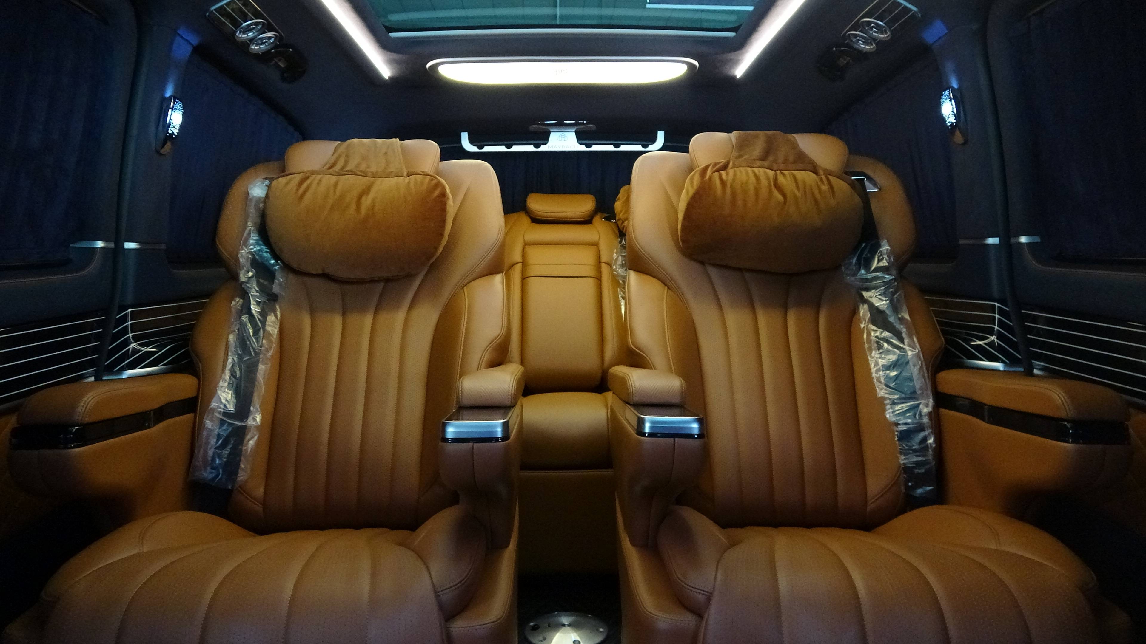 奔驰商务车，奔驰V260——豪华商务MPV内饰展示_搜狐汽车_搜狐网