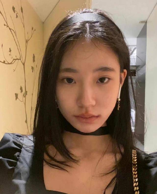 小s大女儿晒与妹妹自拍照两人凹姿摆拍各有各的美 搜狐大视野 搜狐新闻