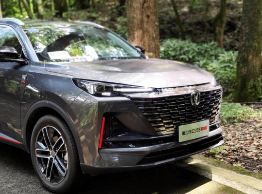 长安第二代CS55PLUS对比哈弗H6，年轻人该怎么选_搜狐汽车_搜狐网