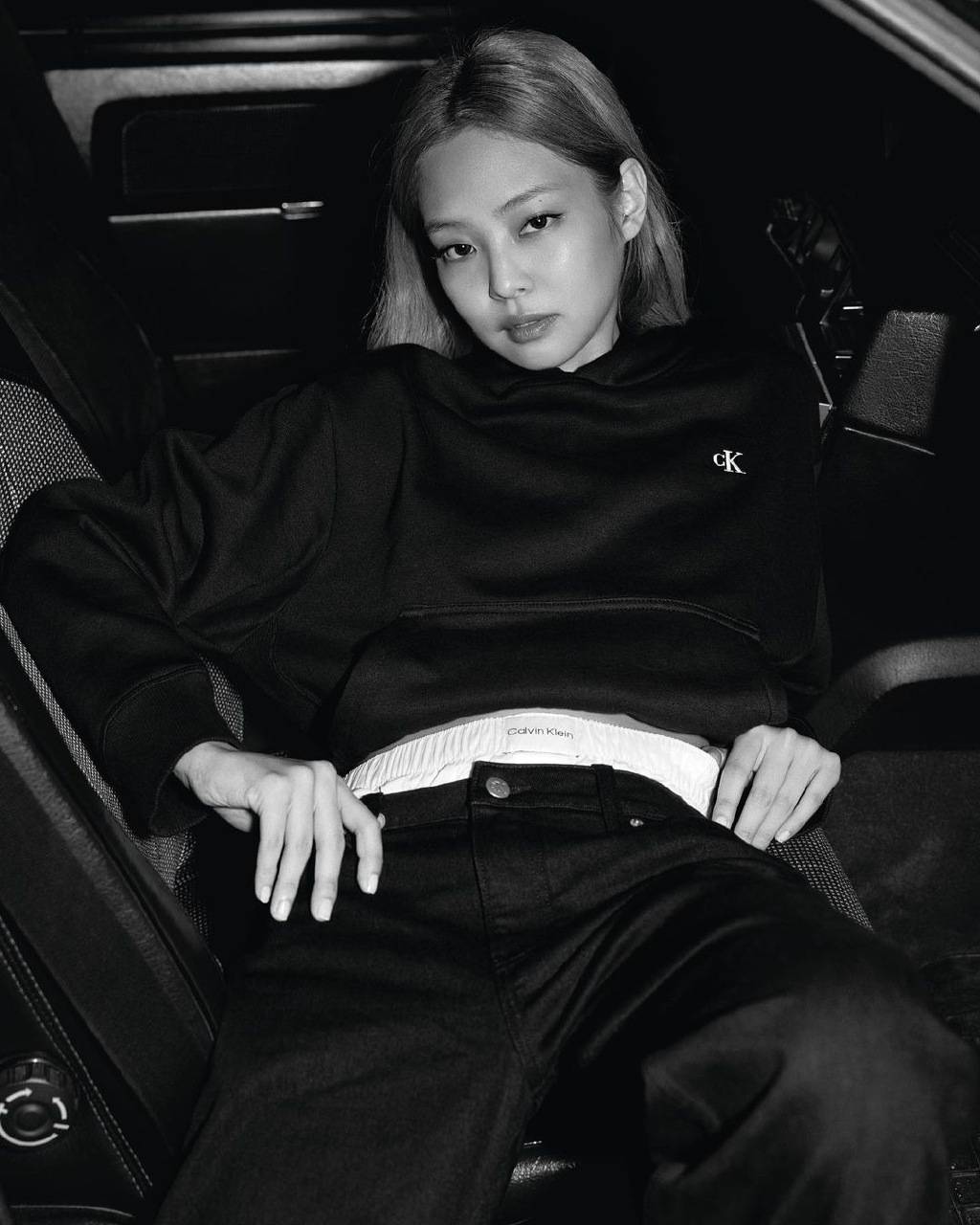 Blackpink成员jennie内衣画报 直角肩a4腰身材超好 搜狐大视野 搜狐新闻