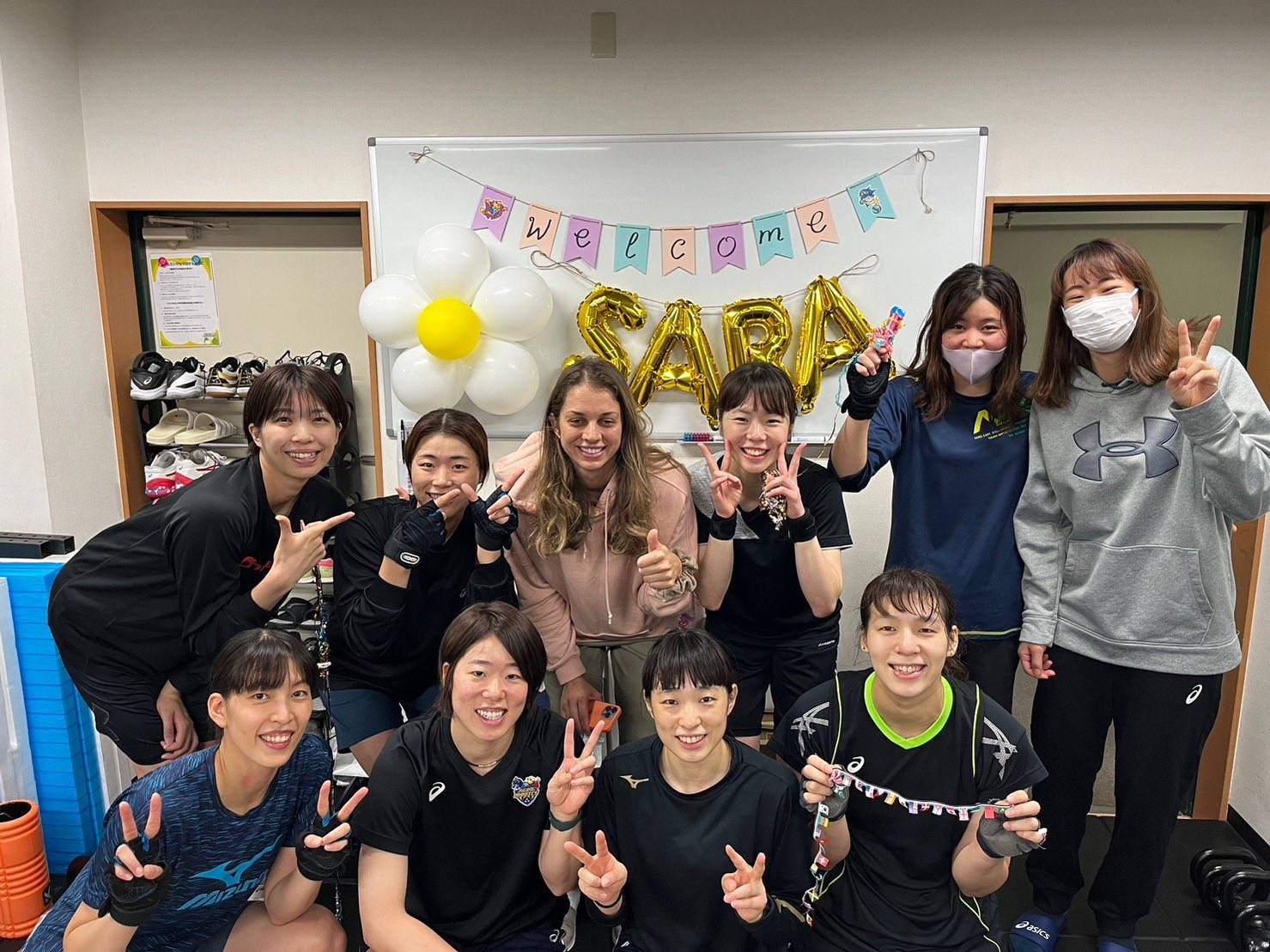 洛佐，塞尔维亚女排主攻手抵达日本埼玉上尾女排-搜狐大视野-搜狐新闻