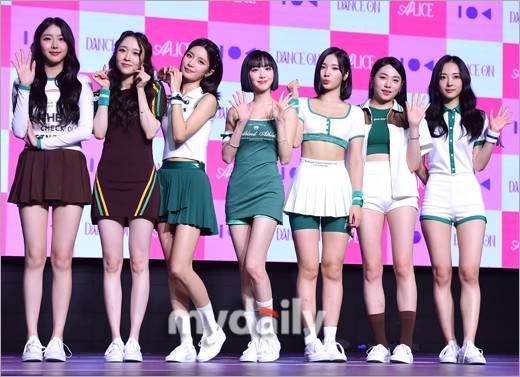 韩国女团ALICE举行第一张单曲《DANCE ON》发布会-搜狐大视野-搜狐新闻