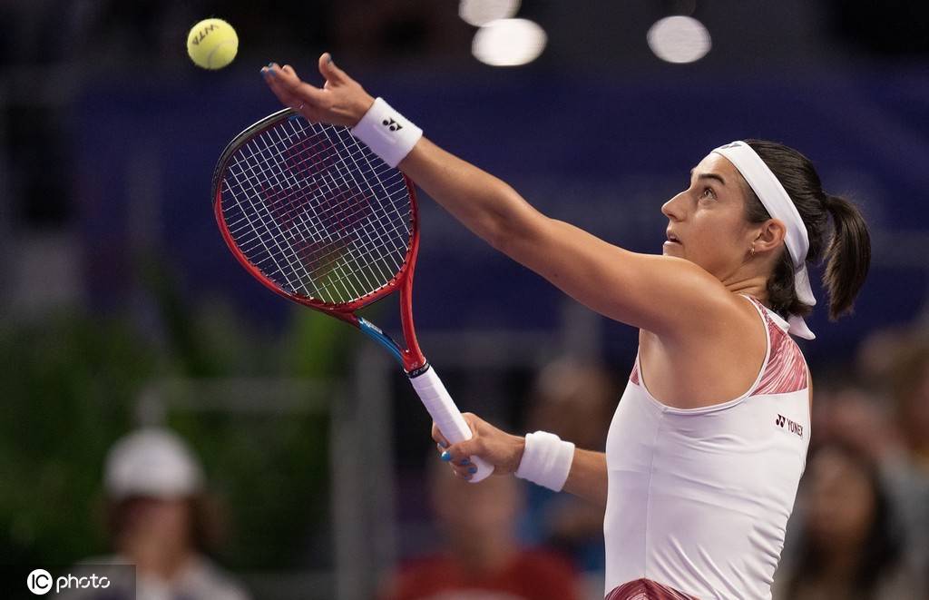 2022年WTA年终总决赛女单小组赛：斯维亚特克获胜-搜狐大视野-搜狐新闻