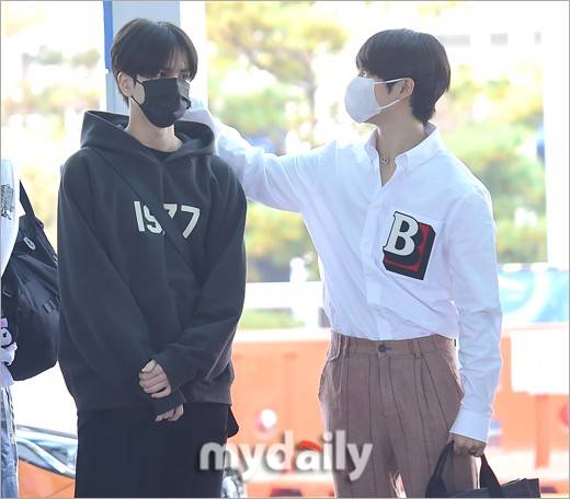 THE BOYZ现身机场 飞往智利参加《音银in智利》-搜狐大视野-搜狐新闻