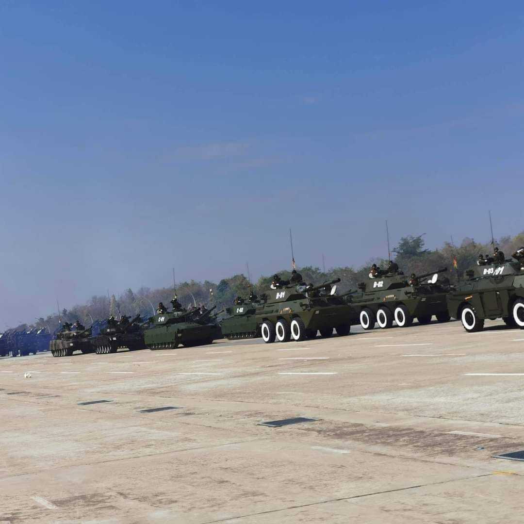 缅甸钻石禧年独立日阅兵式上首款“国产”MMT-40轻型坦克正式亮相_轮式_突击炮_缅军