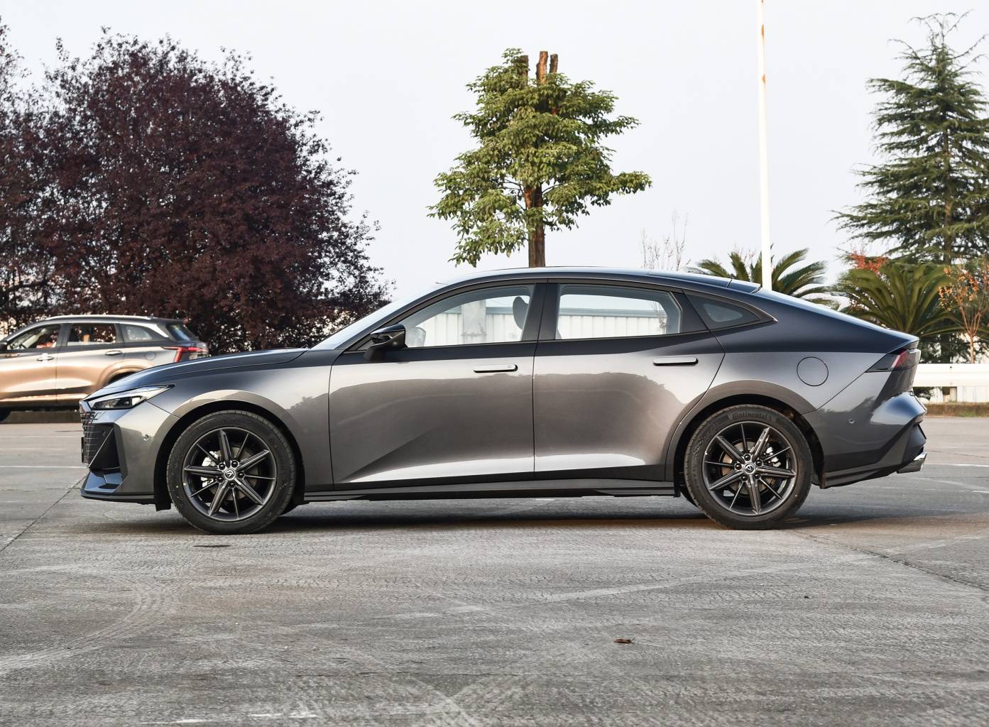 新款长安univ 1.5T智慧领航型怎么样？13万买它香不香？_搜狐汽车_搜狐网