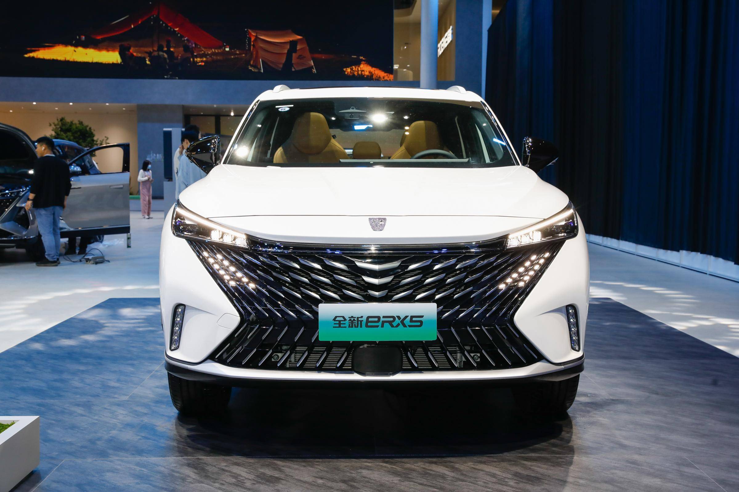 宋PLUS DM-i小心了，全新荣威eRX5全系下调1.1万，14.79万元起售_搜狐汽车_搜狐网