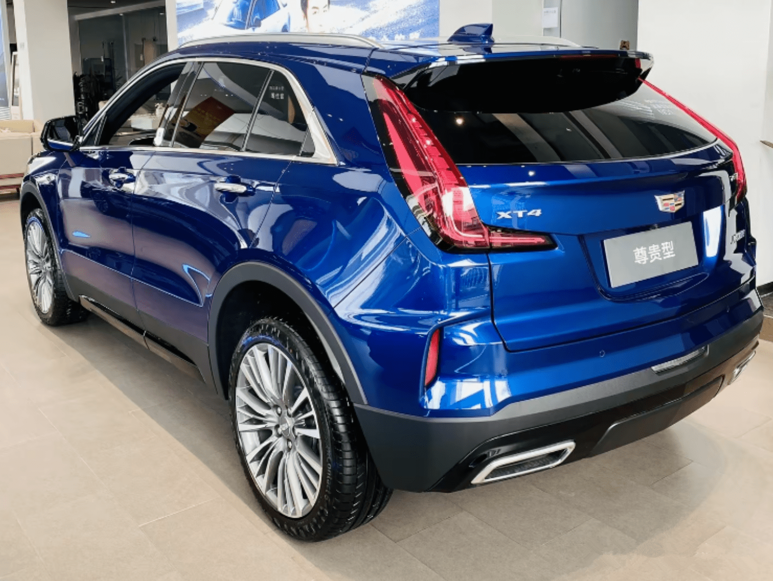 新款凯迪拉克XT4实车到店，售价22.97万起_搜狐汽车_搜狐网