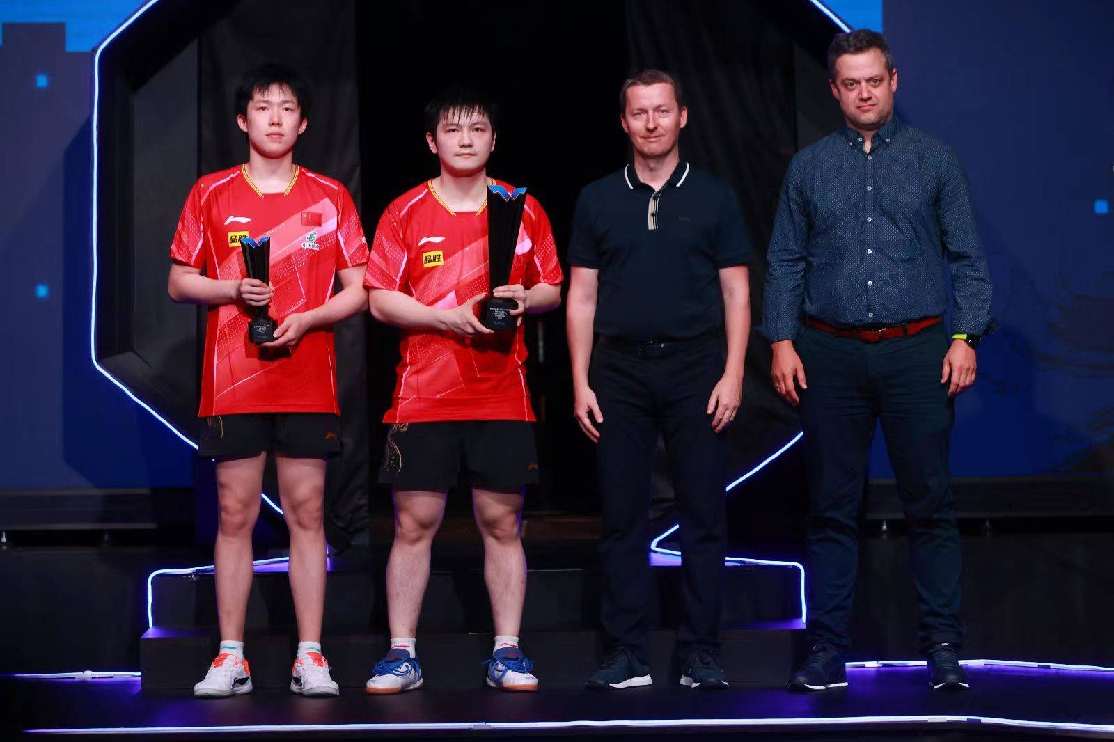 WTT卢布尔雅那站男单决赛 樊振东4-3险胜王楚钦-搜狐大视野-搜狐新闻