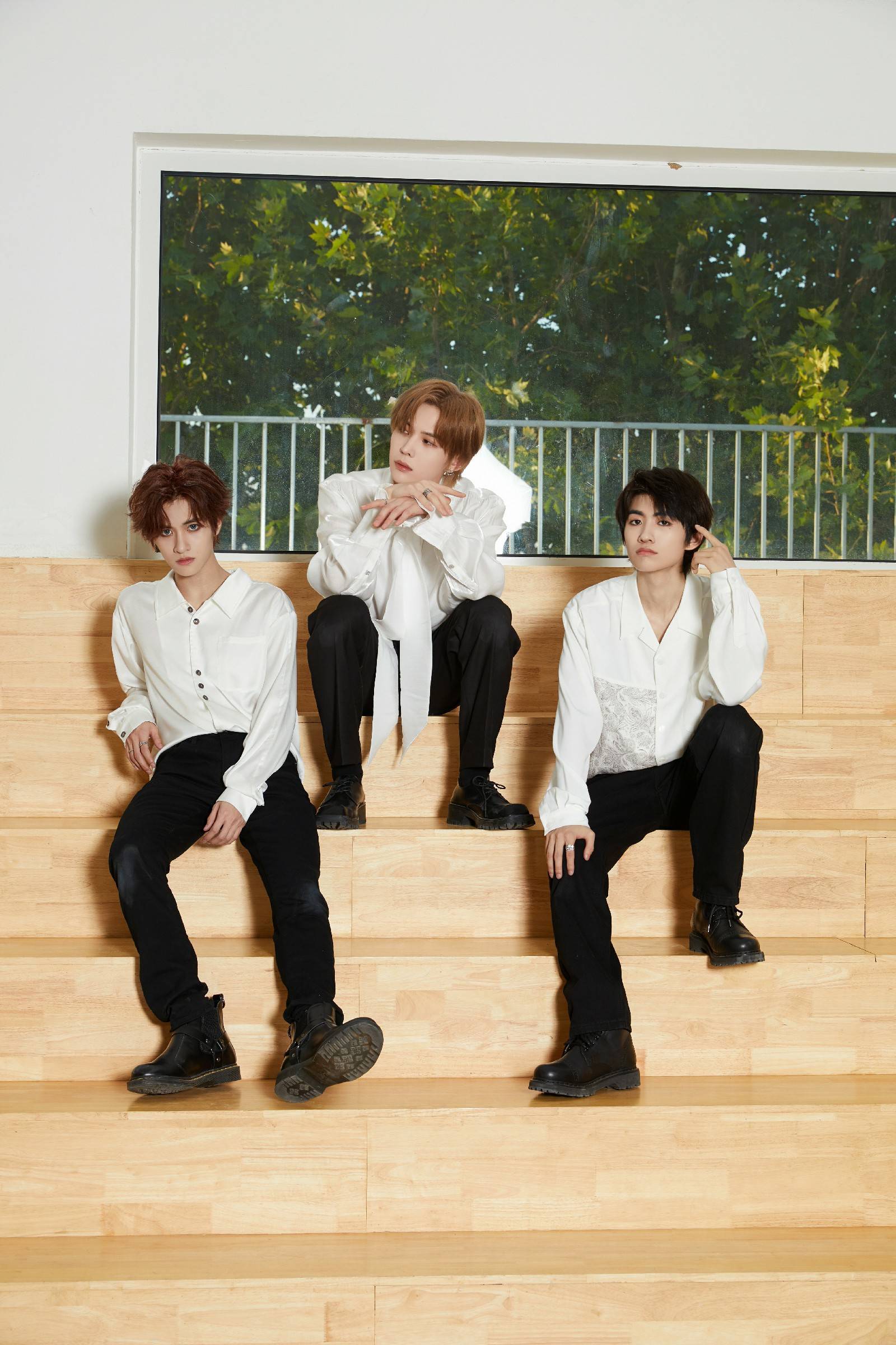 ENONE新专原创抒情主打曲《Yes, I'm Missing U》-搜狐大视野-搜狐新闻