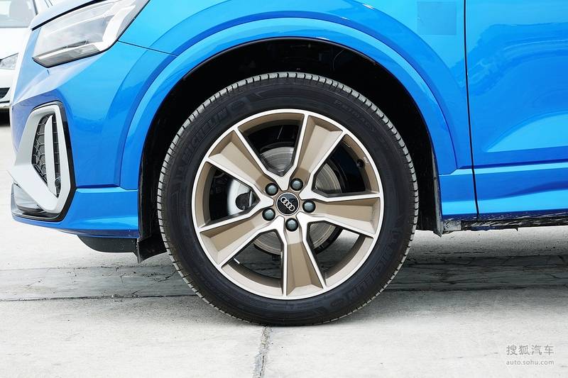 售价22.28-26.10万元 2023款奥迪Q2L上市_搜狐汽车_搜狐网