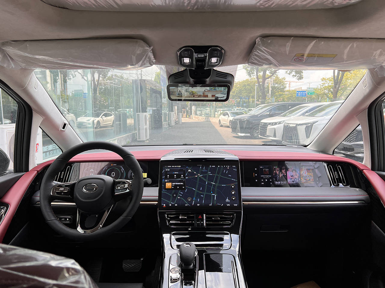 插混动力，纯电续航136km，它和腾势D9该选谁？传祺E9到店实拍_搜狐汽车_搜狐网