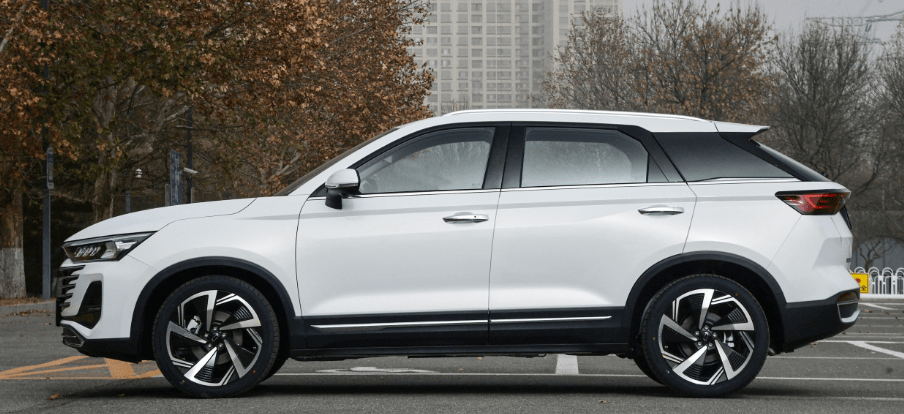 只需十万元出头！看看奔腾T77能满足你对于出行的哪些需求？_搜狐汽车_搜狐网