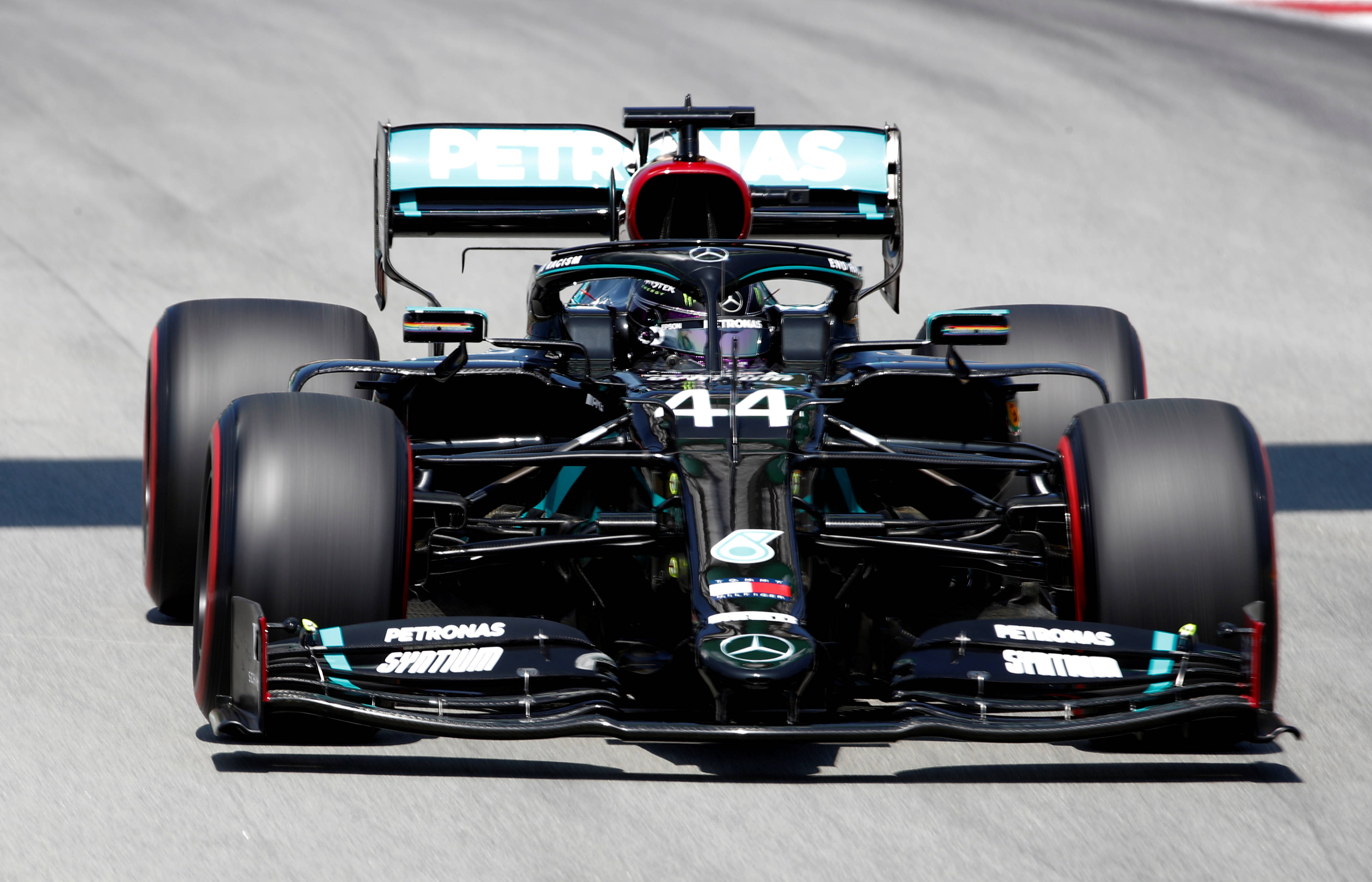 赛车——F1西班牙大奖赛：汉密尔顿夺得杆位-搜狐大视野-搜狐新闻