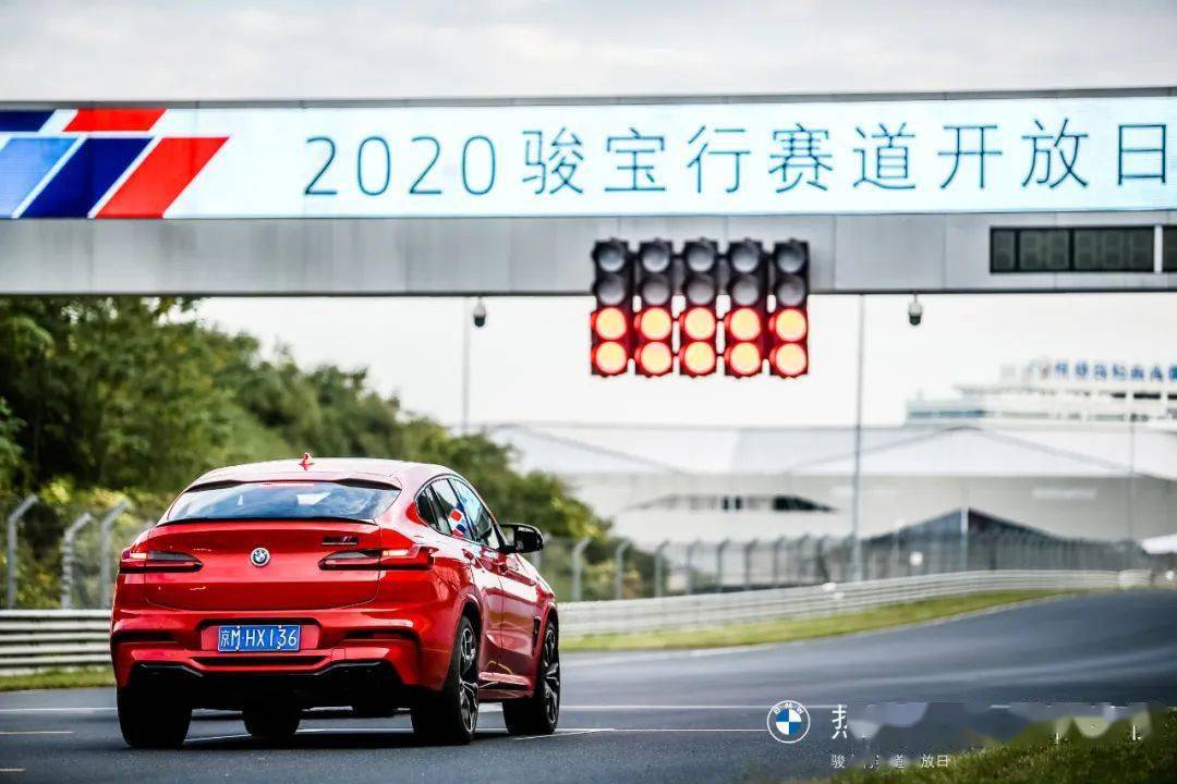 感受电影最好是去电影院，而感受宝马M车型，最好是去赛道？_车主