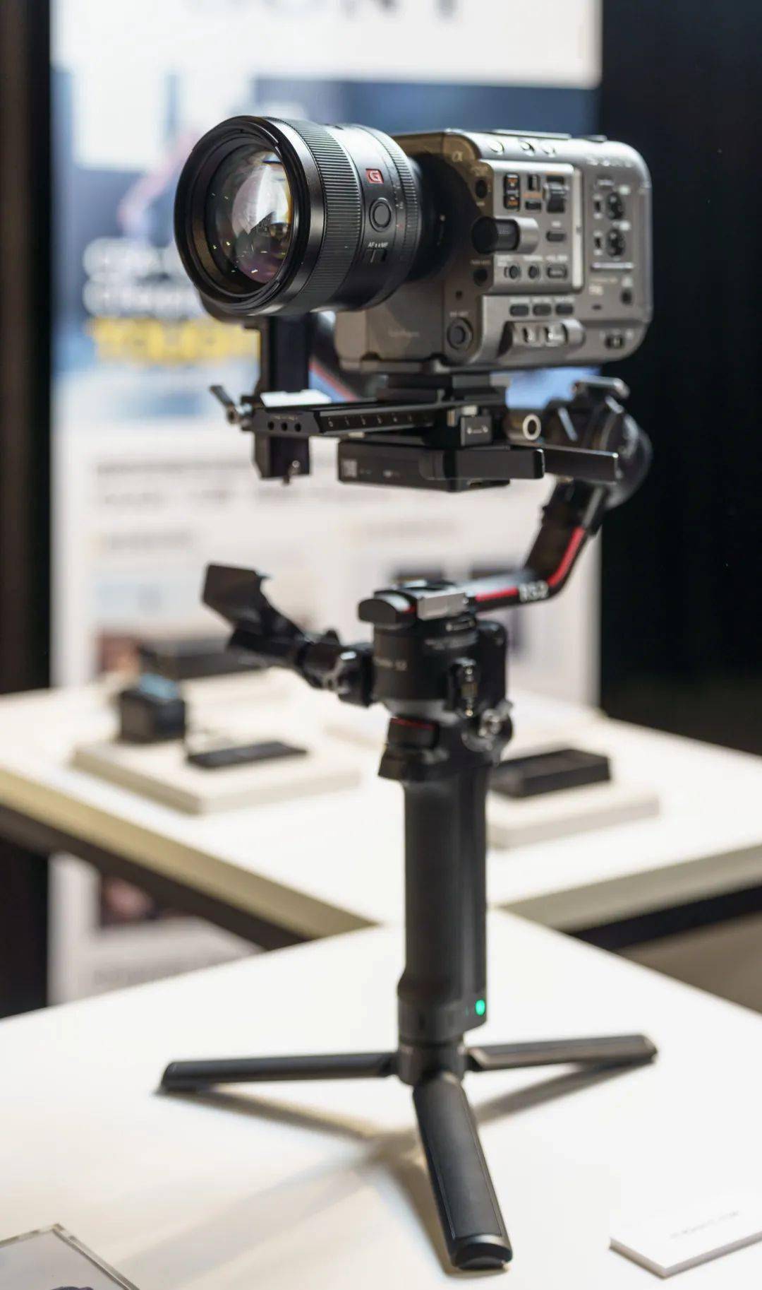 FX6真机体验——你会选择这款全画幅机型吗？_搜狐汽车_搜狐网