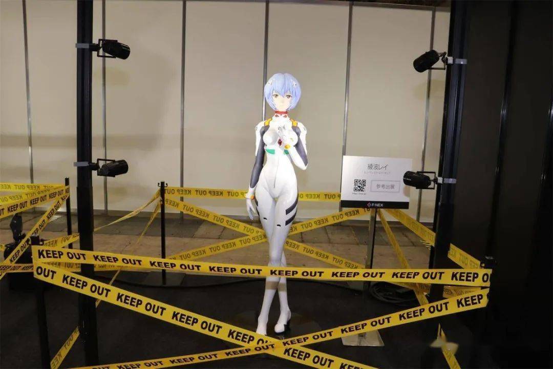 【FuRyu F：NEX EVA初号机 真人大 发光立像 & 绫波丽 真人大立像 样品展出】-搜狐大视野-搜狐新闻