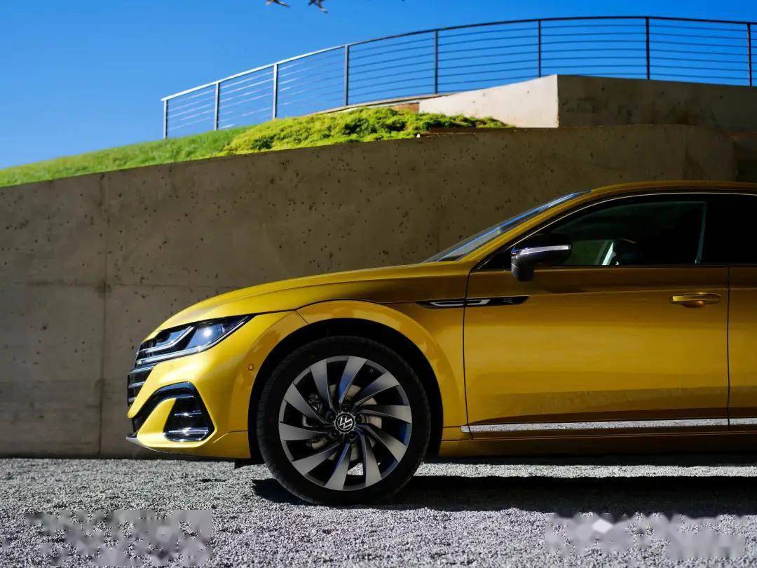 最美大众的最美Shooting Brake，开起来真的美好？_猎装