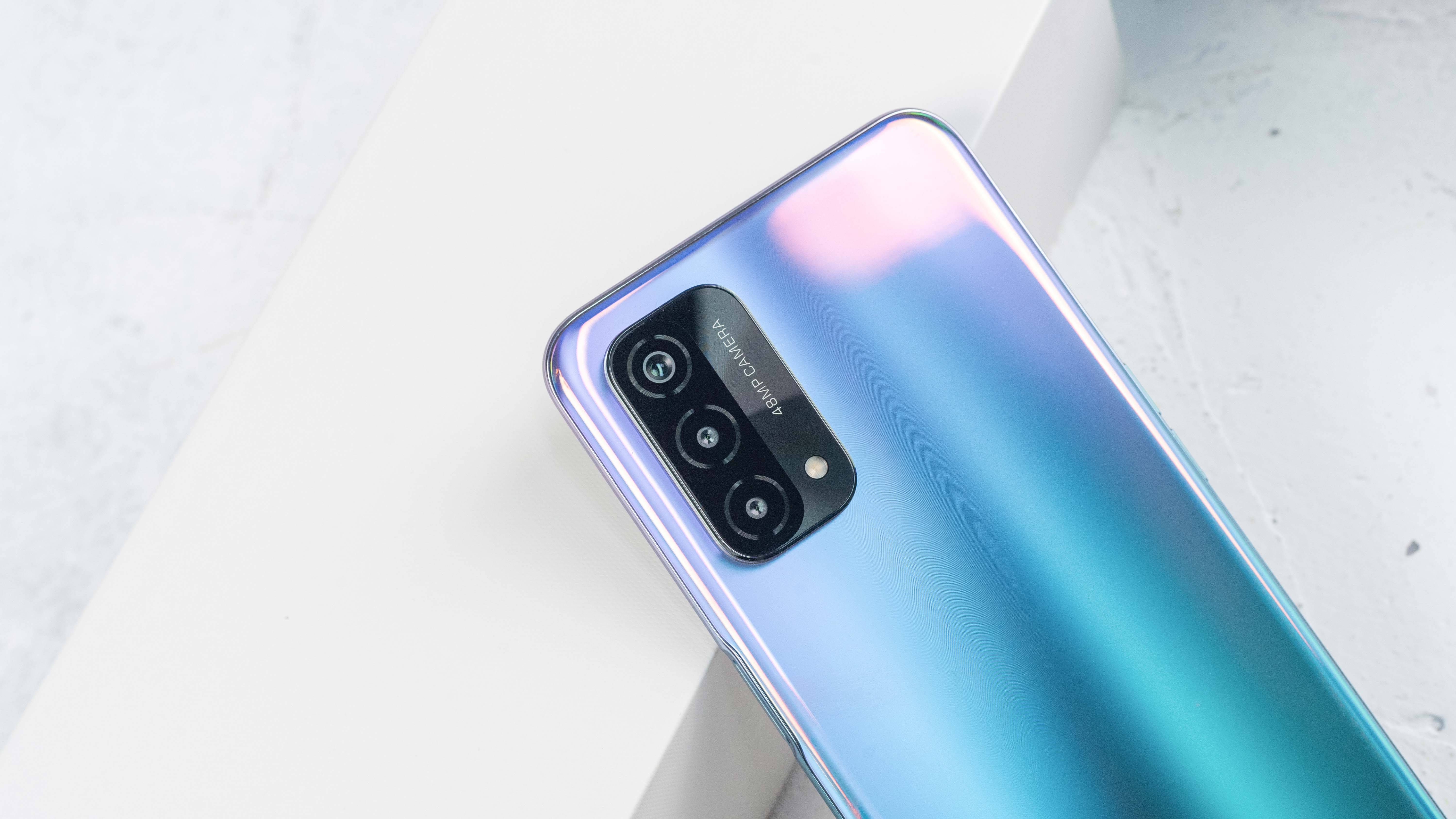 OPPO A93真机图赏：硬核实力 轻薄全能-搜狐大视野-搜狐新闻