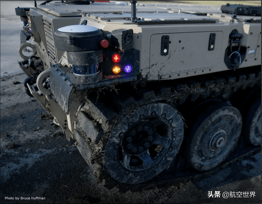 美国陆军着手测试四辆RCV-L原型车 重点为地面无人车辆编队作战_国民警卫队