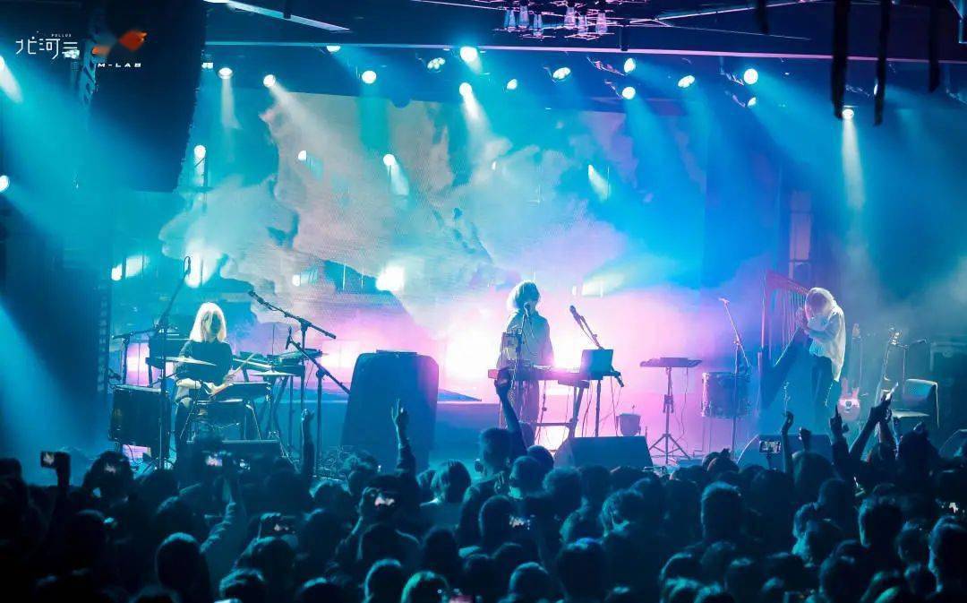 “我知道我就快回到梦里去了”｜福禄寿FloruitShow新专辑《我用什么把你留住》全碟上线-搜狐大视野-搜狐新闻