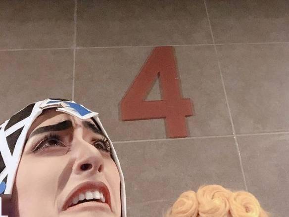 五官深邃仿佛艺术品！帅气的美女Coser KNITE美照赏_葛德