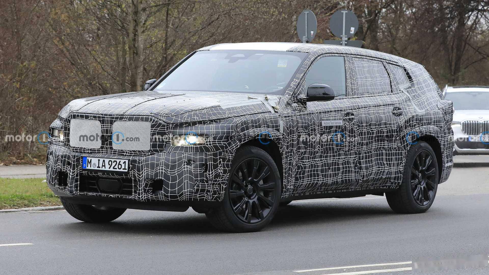 宝马全新SUV X8 M再度现身，配4.4T插混系统年底亮相_搜狐汽车_搜狐网